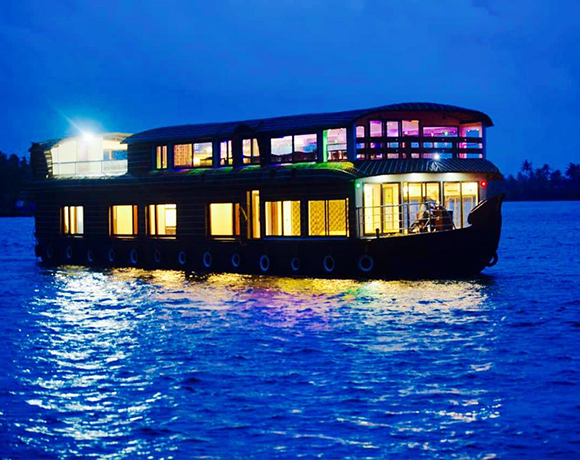 Luxury Houseboat in Kerala | Exotica Luxury Houseboat